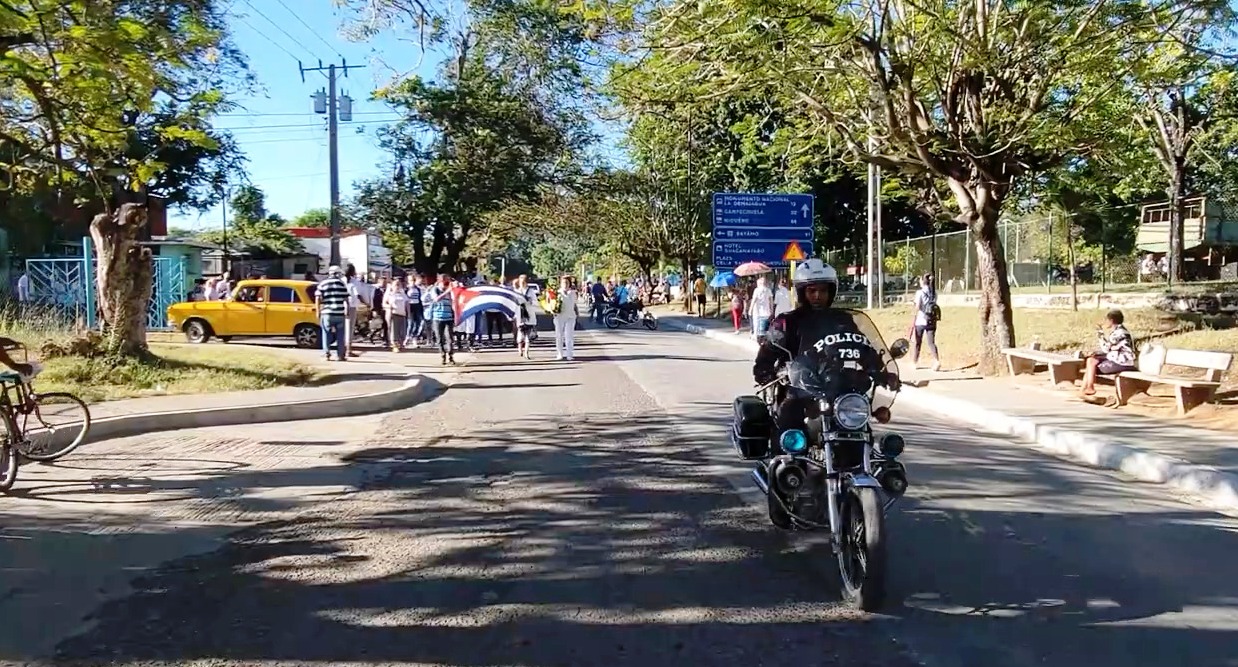 Recuerdan en Manzanillo al Comandante Manuel Fajardo Rivero - CNC TV Granma
