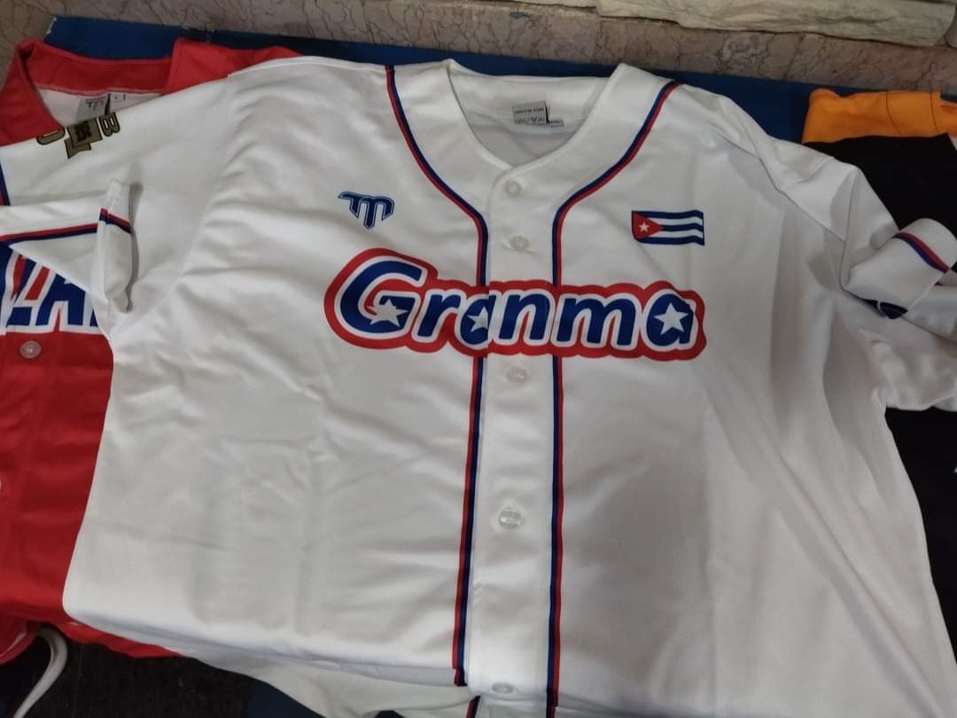 Dan a conocer equipo de Béisbol de Granma que participará en la Serie ...